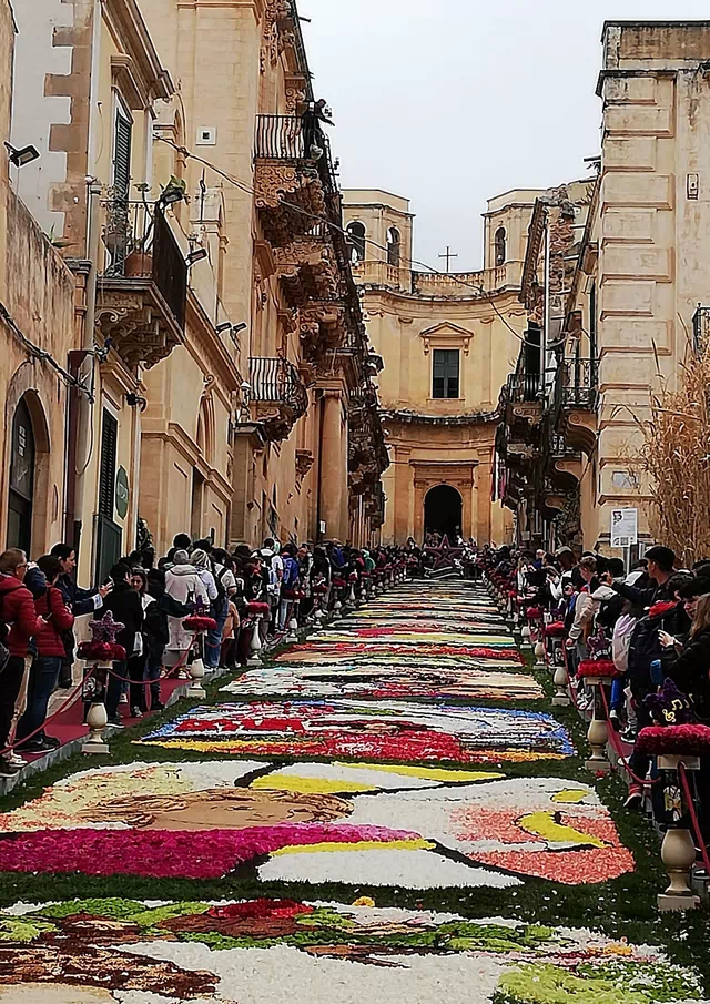 Book A Villa In Italy And Experience Infiorata In 2025